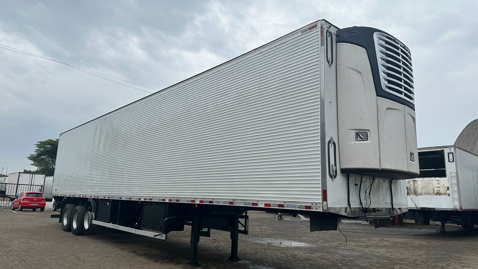 Carreta Frigorífica – Ala Forte – Comércio de Implementos Rodoviários