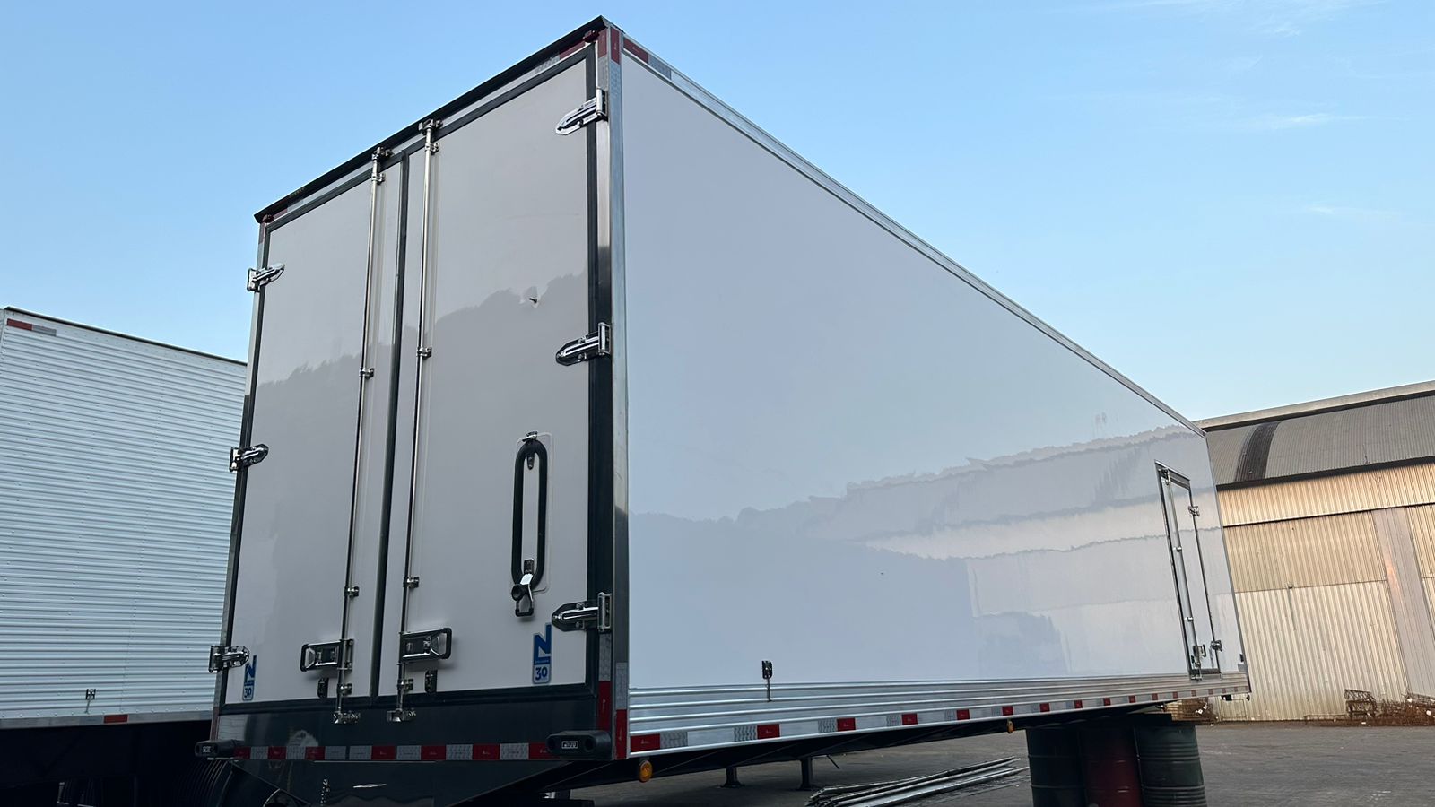 Baú Zero 18 paletes niju maquina grande 2025 – Ala Forte – Comércio de ...